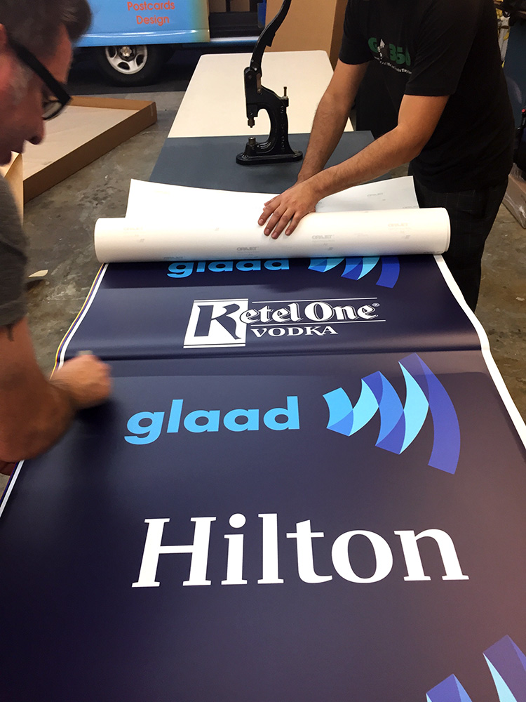 Graphics 360 - T1 - Step and Repeat